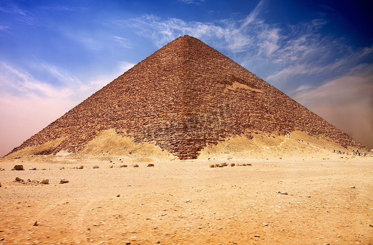 Red Pyramid - Pickawall